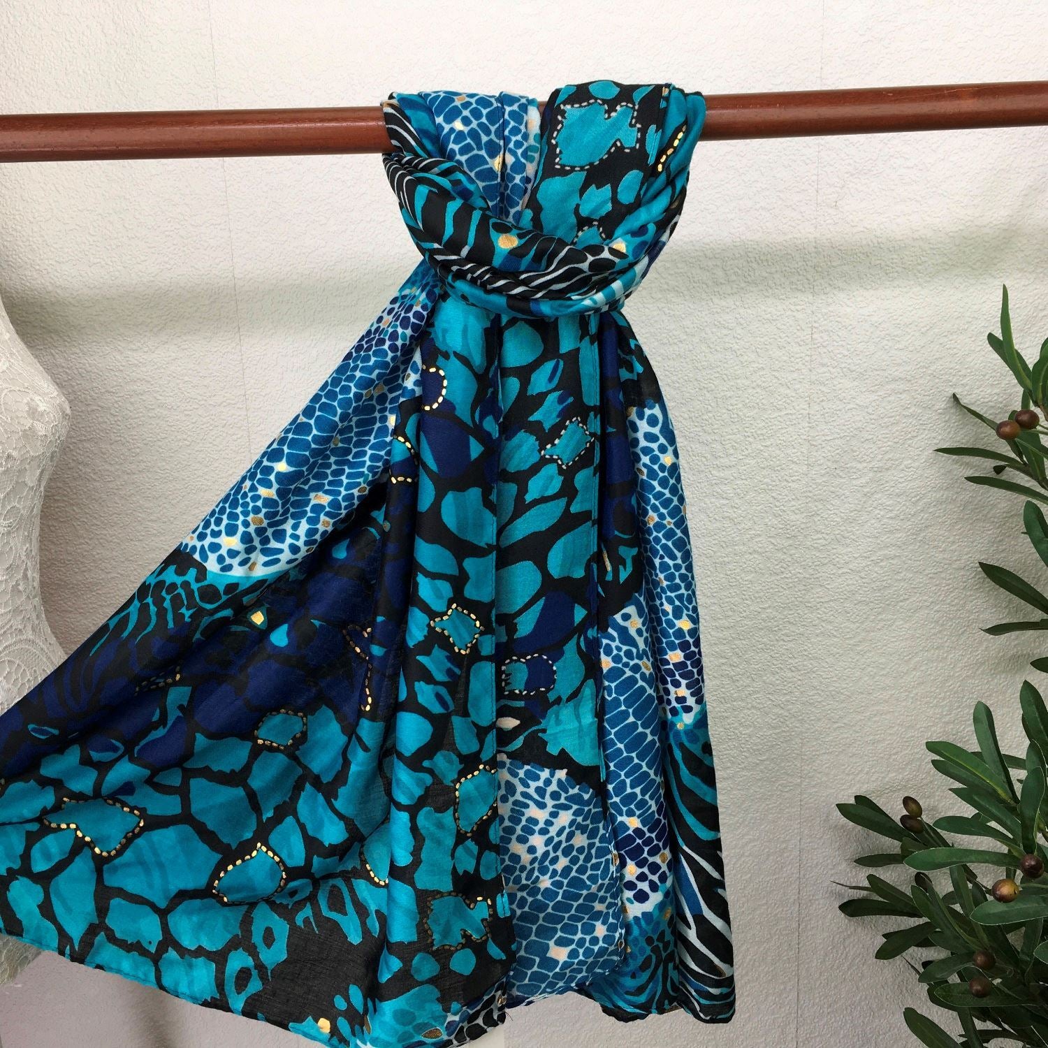 Bold Print Scarf | Blue – Edge Scarves